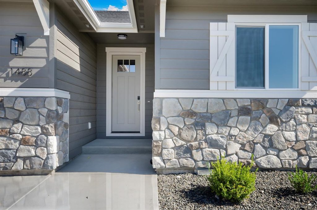 Exteriors - O2 Construction